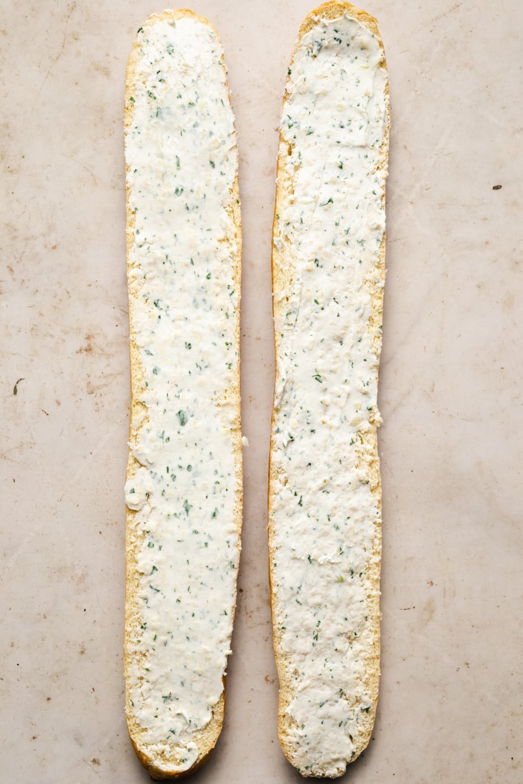 Vegan Garlic Bread - Nora Cooks