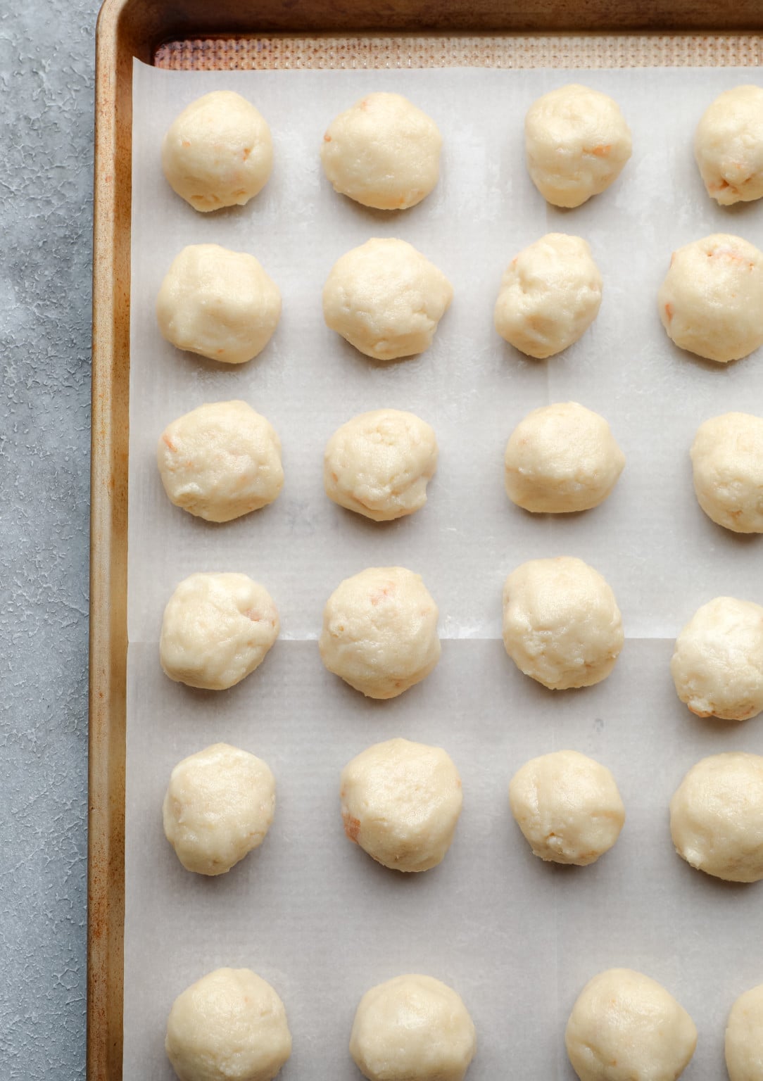 Vegan Cake Pops - Nora Cooks