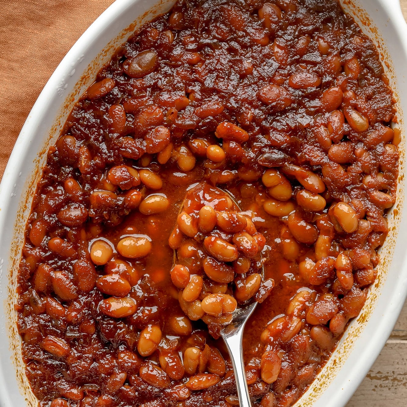 The Best Vegan Baked Beans - Nora Cooks